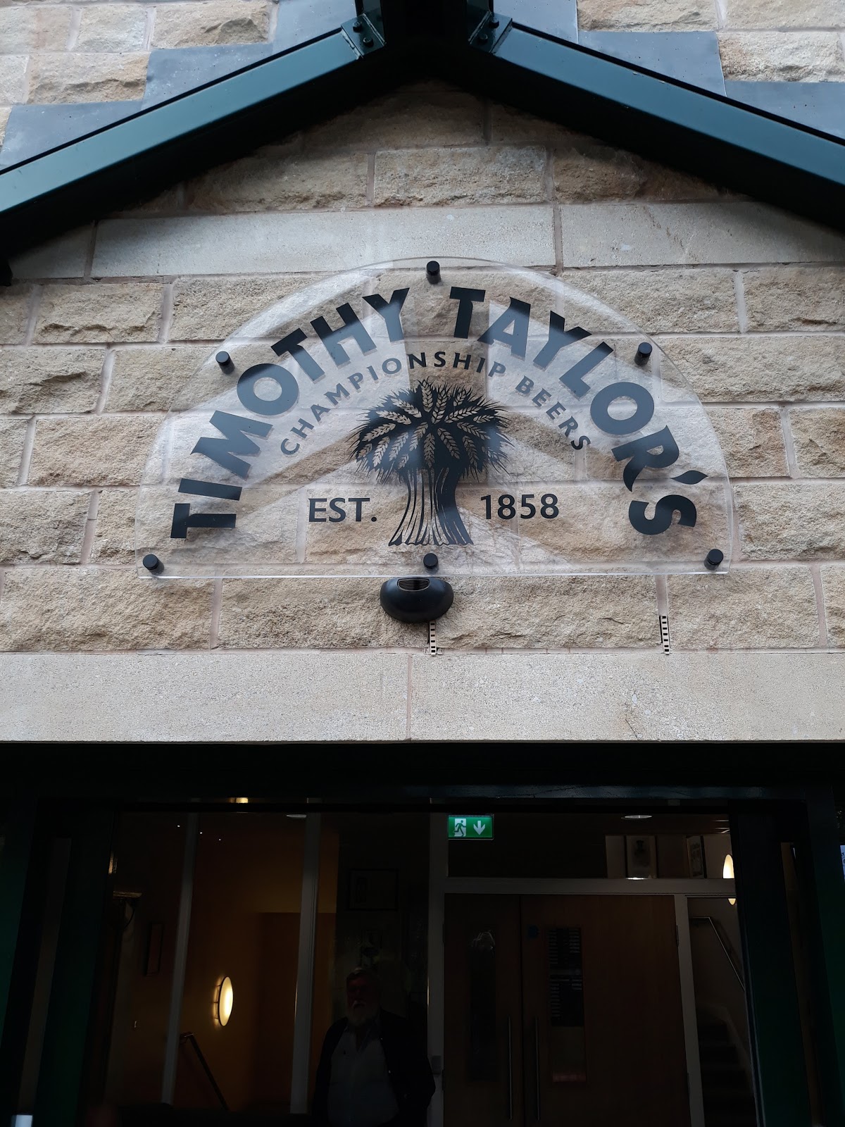 Ed's Beer Site: A visit to Timothy Taylor's brewery