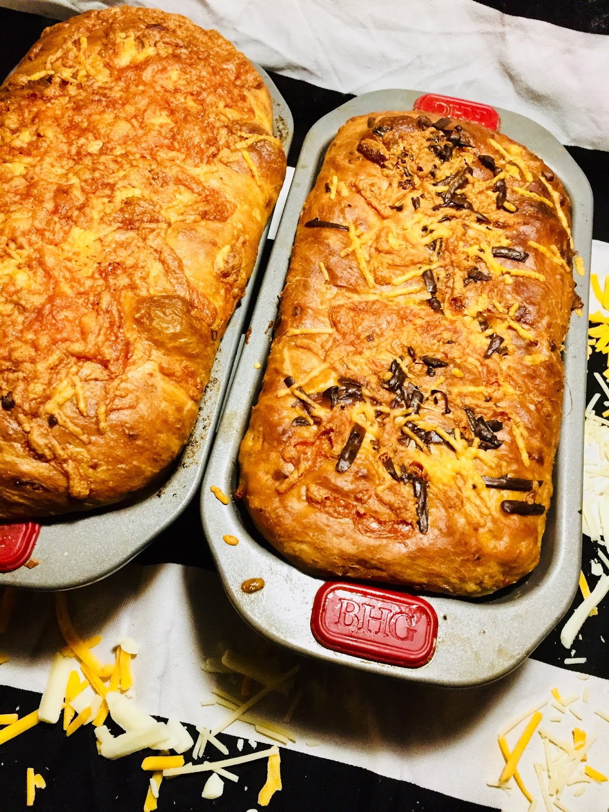 Ultimate Triple Cheese Bread