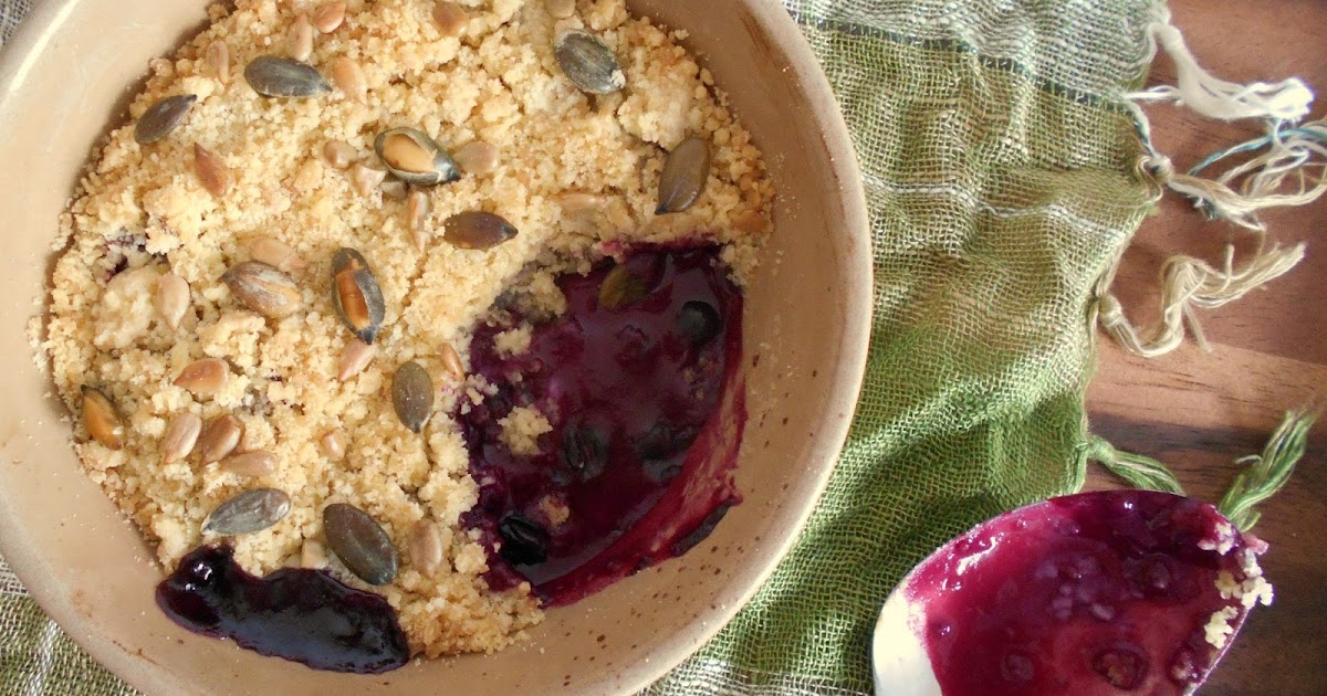 Blackcurrant and Custard Crumble