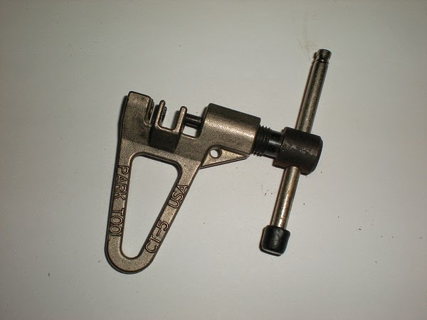 The Fixit Zone: Bicycle Maintenance 201: How to Change Your Chain