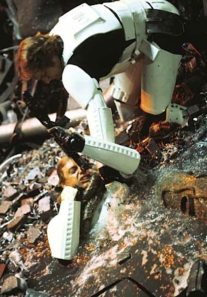 STAR WARS AFICIONADO WEBSITE: BEHIND THE SCENES: REALM OF THE DIANOGA!