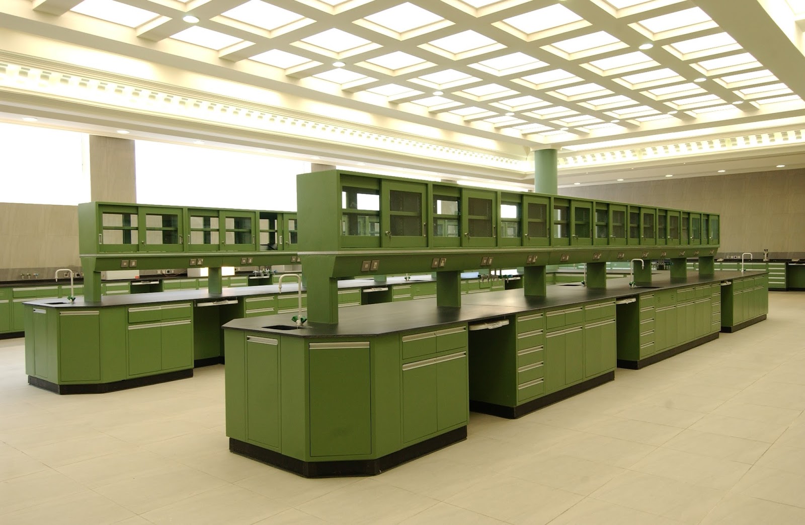 Saudi Modern Factory شركة المصنع السعودى الحديث