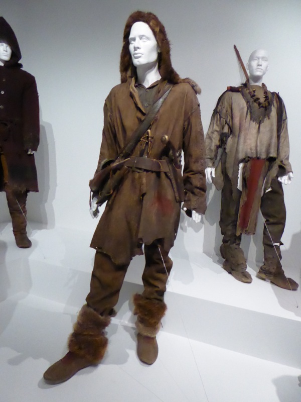 Hollywood Movie Costumes and Props: Oscar-nominated movie costumes from ...