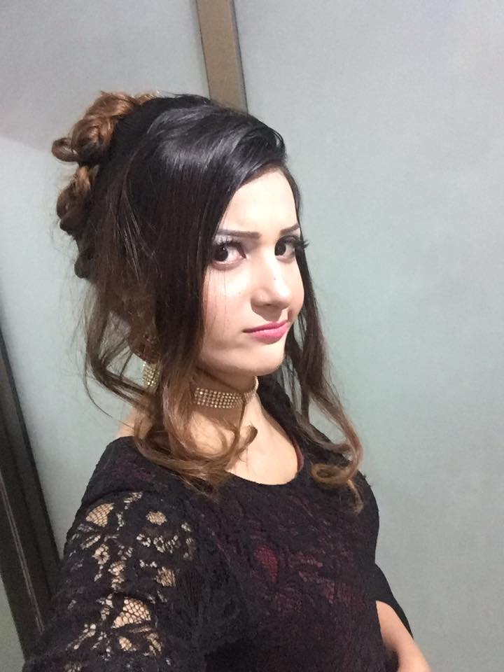 Pashto Singer Laila Khan New Beautiful Pictures