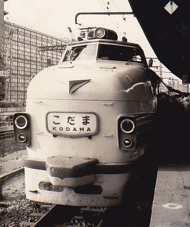 Tokyo Railway Labyrinth: "Kodama-type" EMU in My Old Memory
