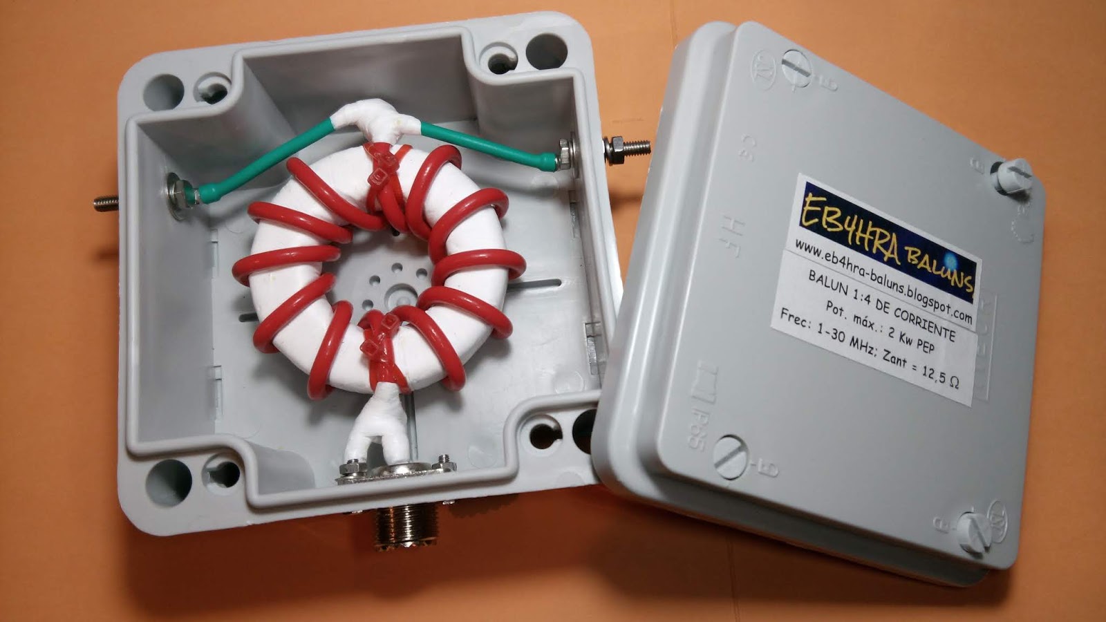 EB4HRA BALUNS: BALUN 1:4 DE CORRIENTE