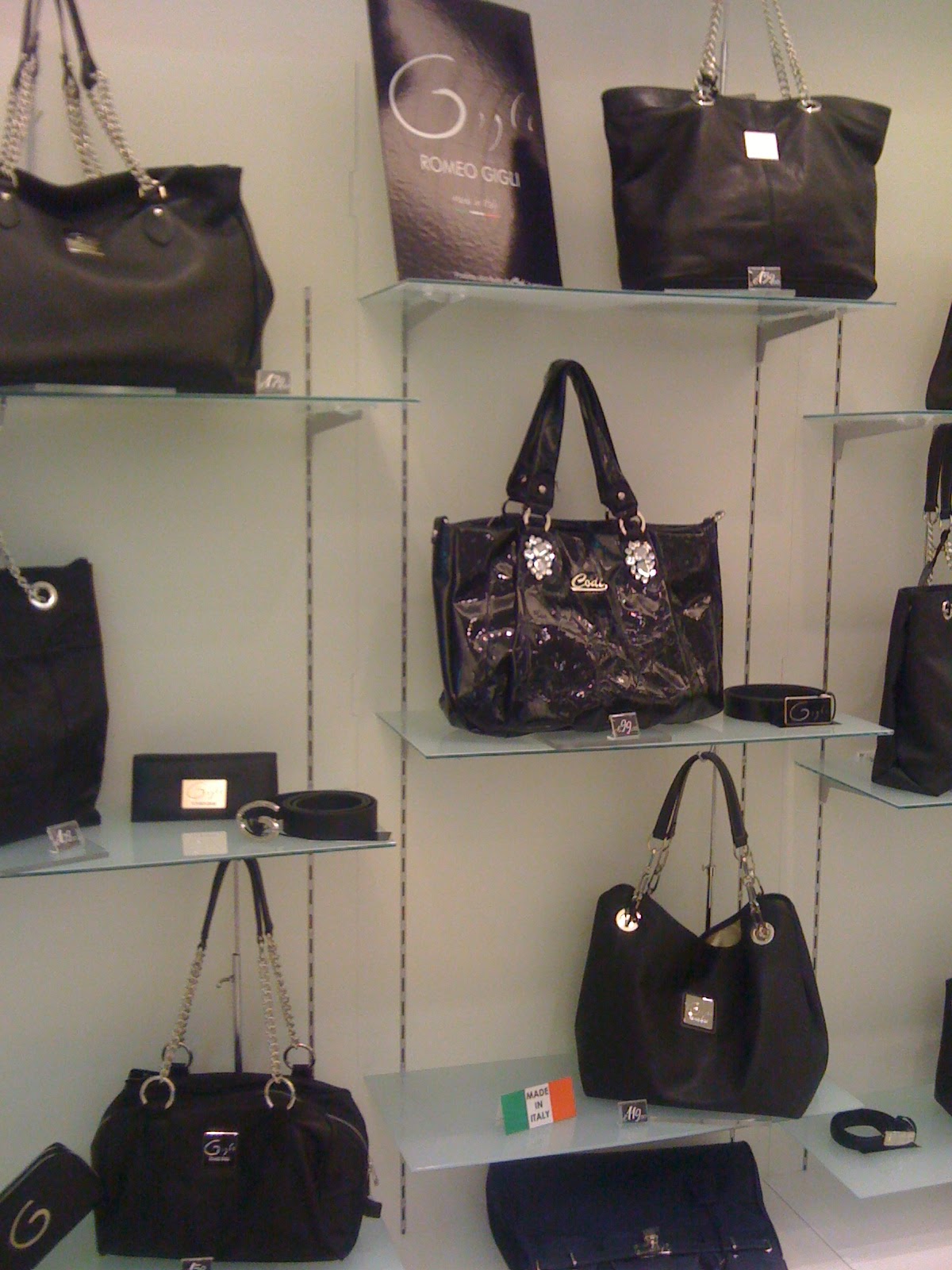 Moda Italiana store franchising luxury bags: Codì franchising