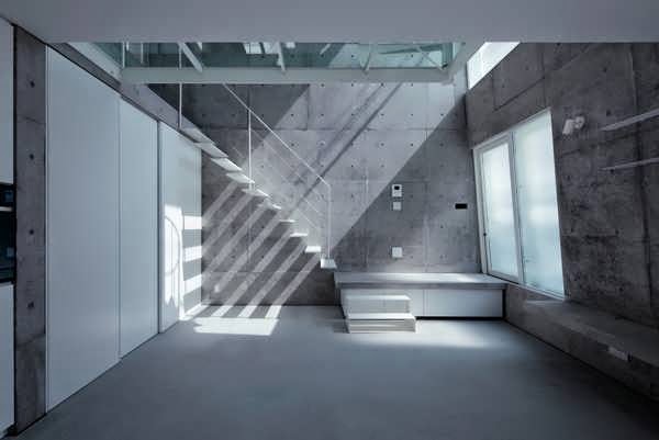 The Dramatic House Design Plan Will Make You Stop And Stare On Passing ...