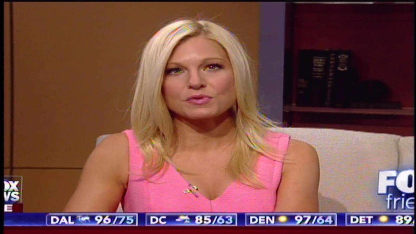 Anna Kooiman Sexy Legs And Thighs 16 Pictures ~ Sexy Babes Network