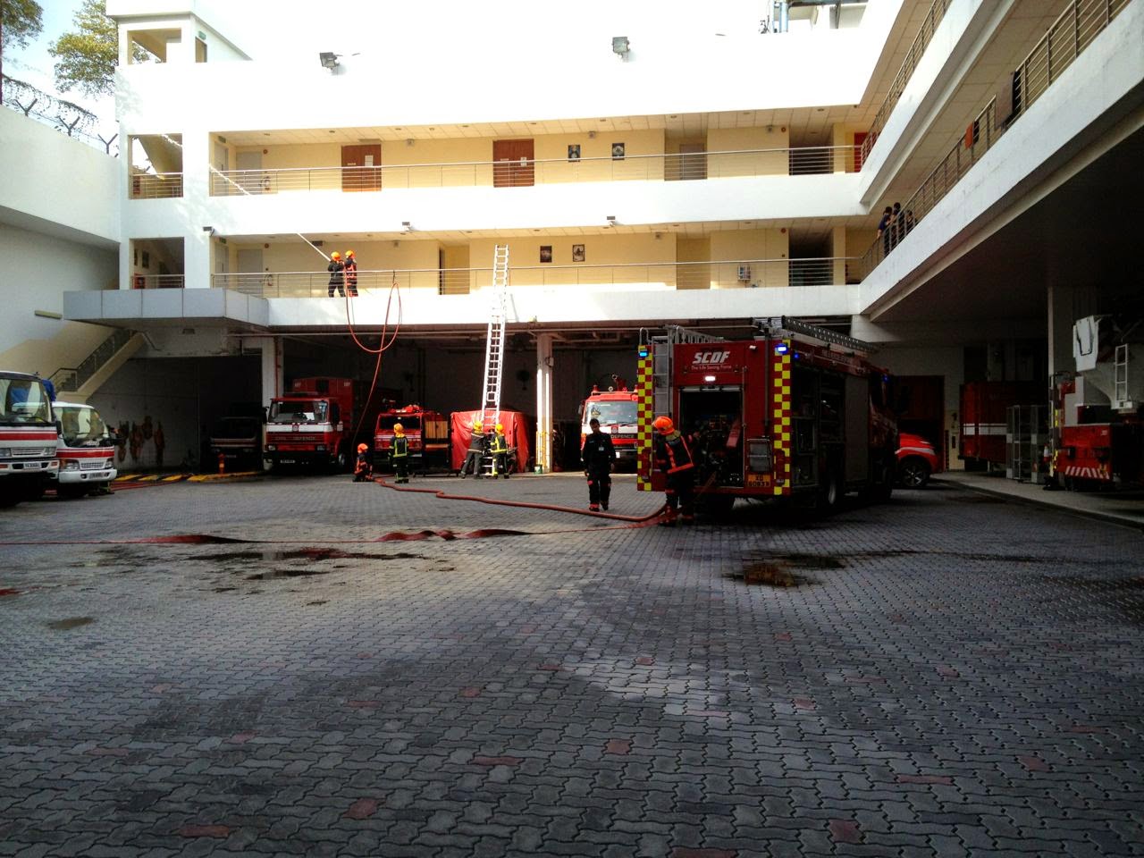 Xin Yi's Page: A Trip to Bukit Batok Fire Station