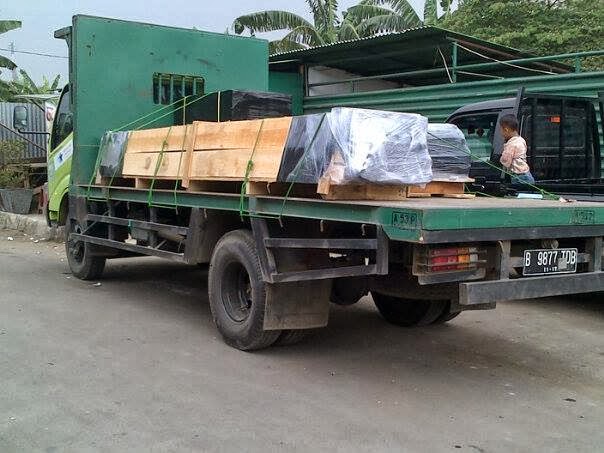 sewa mobil truck,CDD ,FUSO,TRONTON,WINGBOX dan LOSBAK : PeLapaK: sewa ...