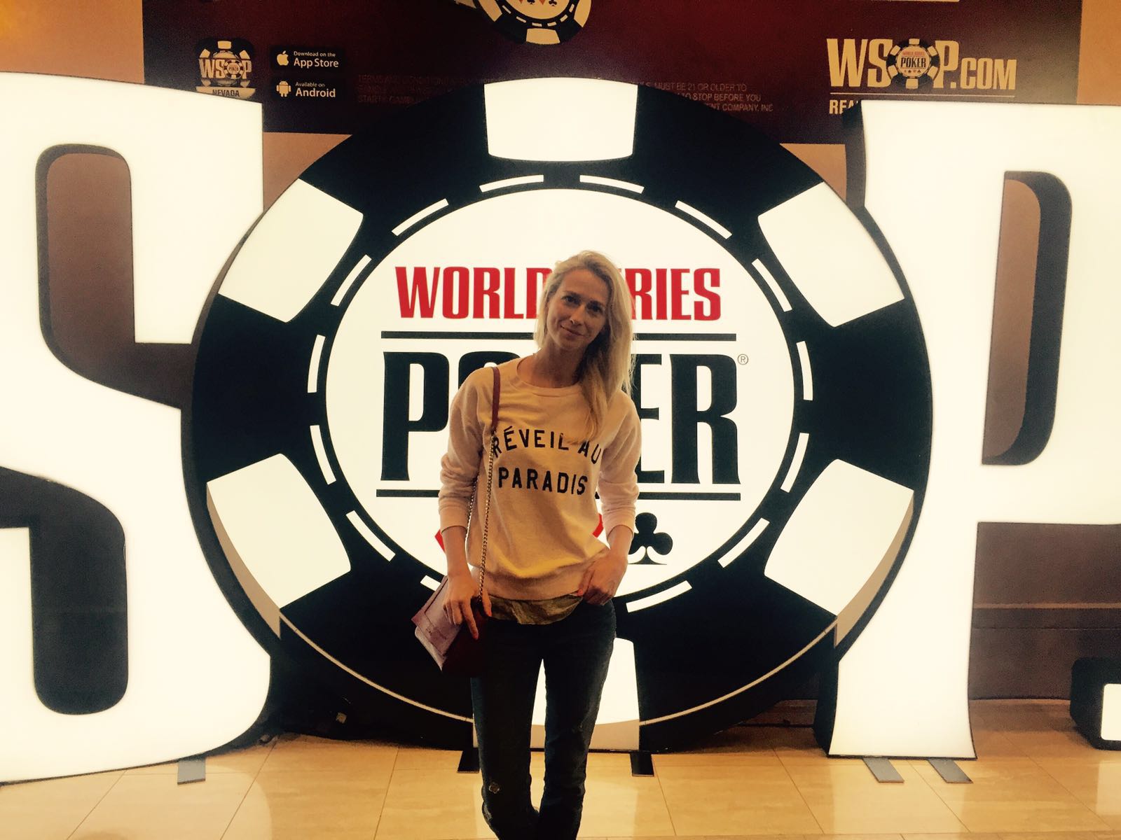 Daiva, modern day siren ~ Doking around in cyberspace