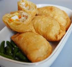 KUE PASTEL BASAH ISI WORTEL DAN DAGING AYAM UNTUK CAMILAN SEHAT