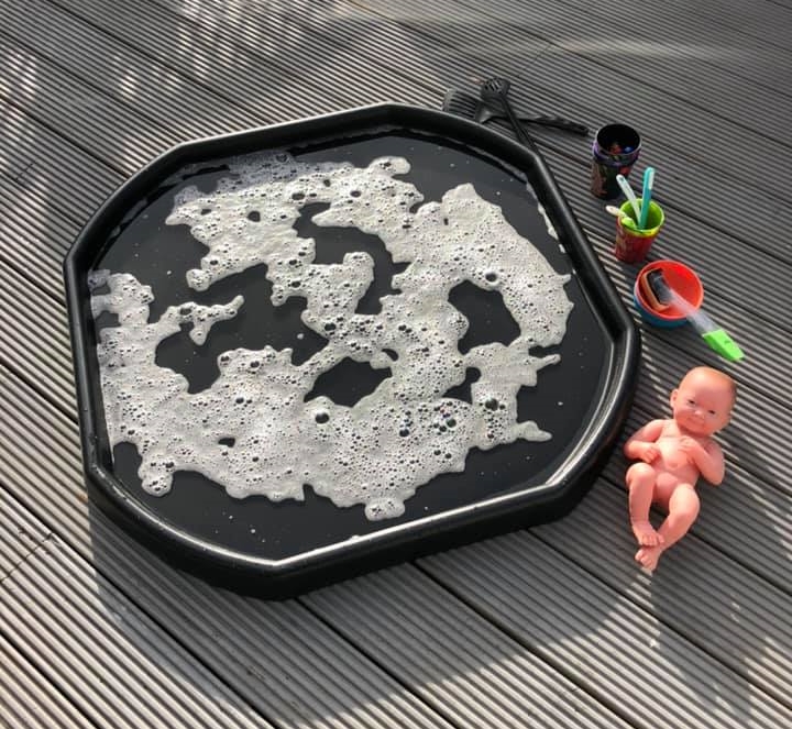 Tantrums To Smiles: 10 Play Ideas for the Tuff Tray!