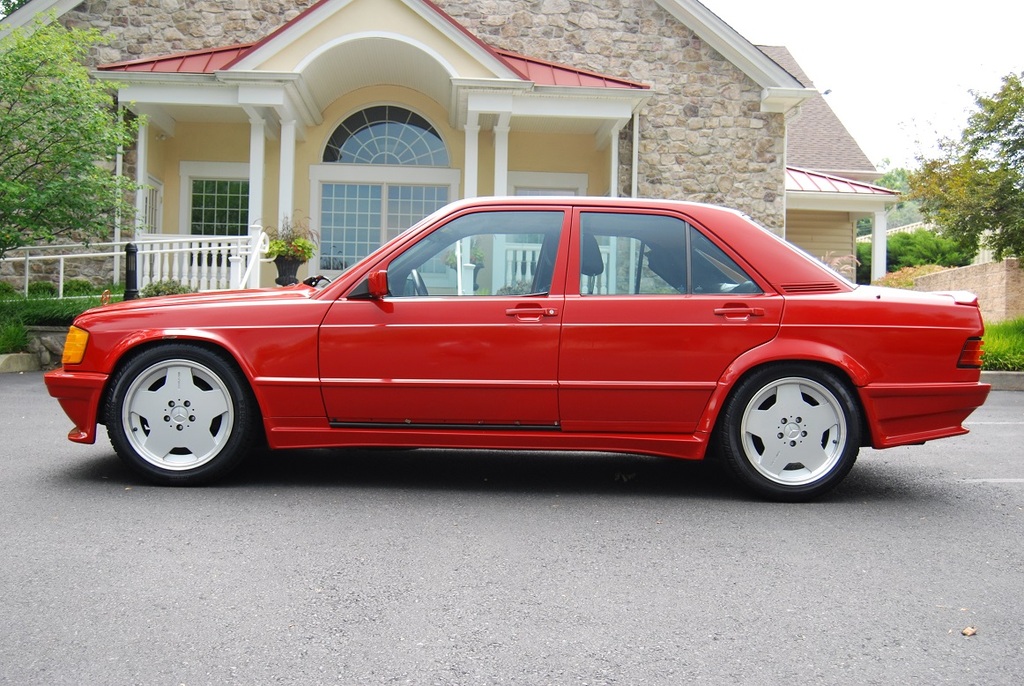 1987 Mercedes-Benz W201 190E V8 M117 Engine | BENZTUNING