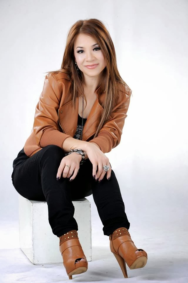 Myanmar Celebrities: Cute Singer- Krystal Chen