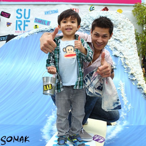 Alex filming: Stáblista