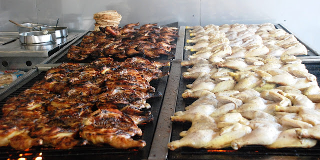 CupCakes and CrabLegs: North Broadway: 2800 - 3800