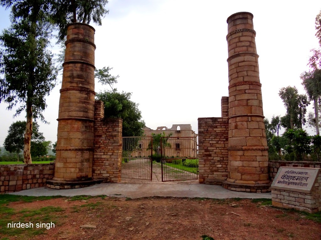 Just Tripping!: Chanderi Charm – of Baiju Bawra, Hazrat Nizamuddin ...