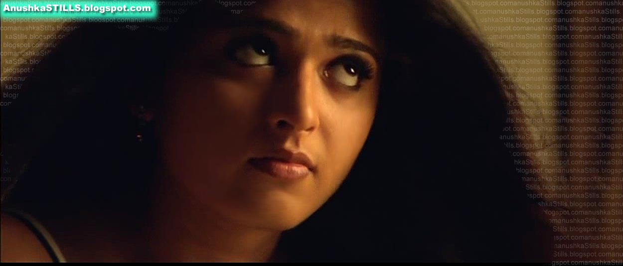 Bold Scenes Anushka In Bed