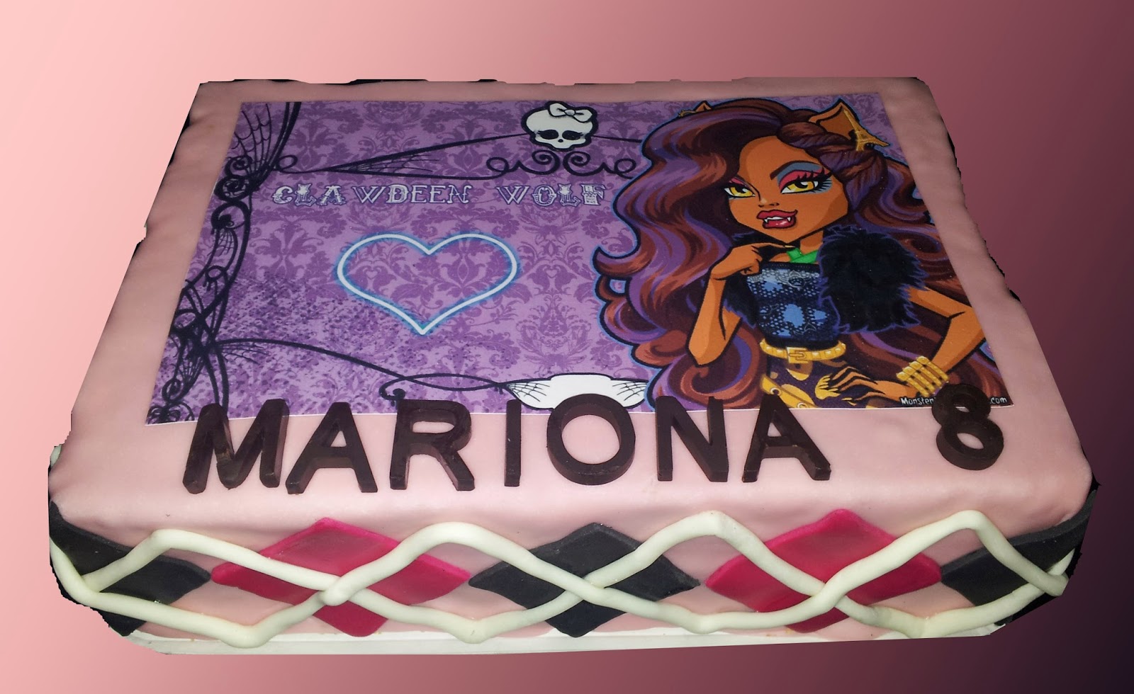 Fotos de pasteles de monster high - Imagui