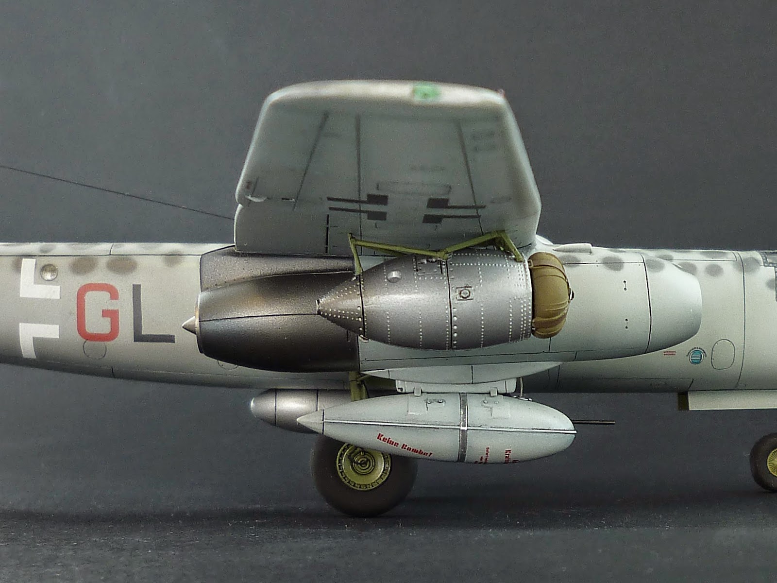 Revell 1/48 Arado Ar-234B-2/N Build (04505) - DetailScaleView