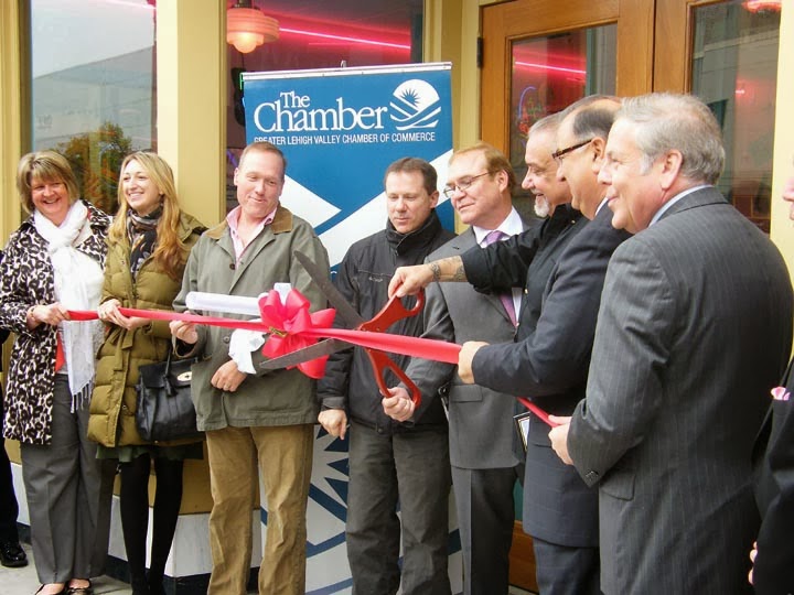 The Easton Eccentric: Cheeburger Cheeburger Brings Diner Style to ...