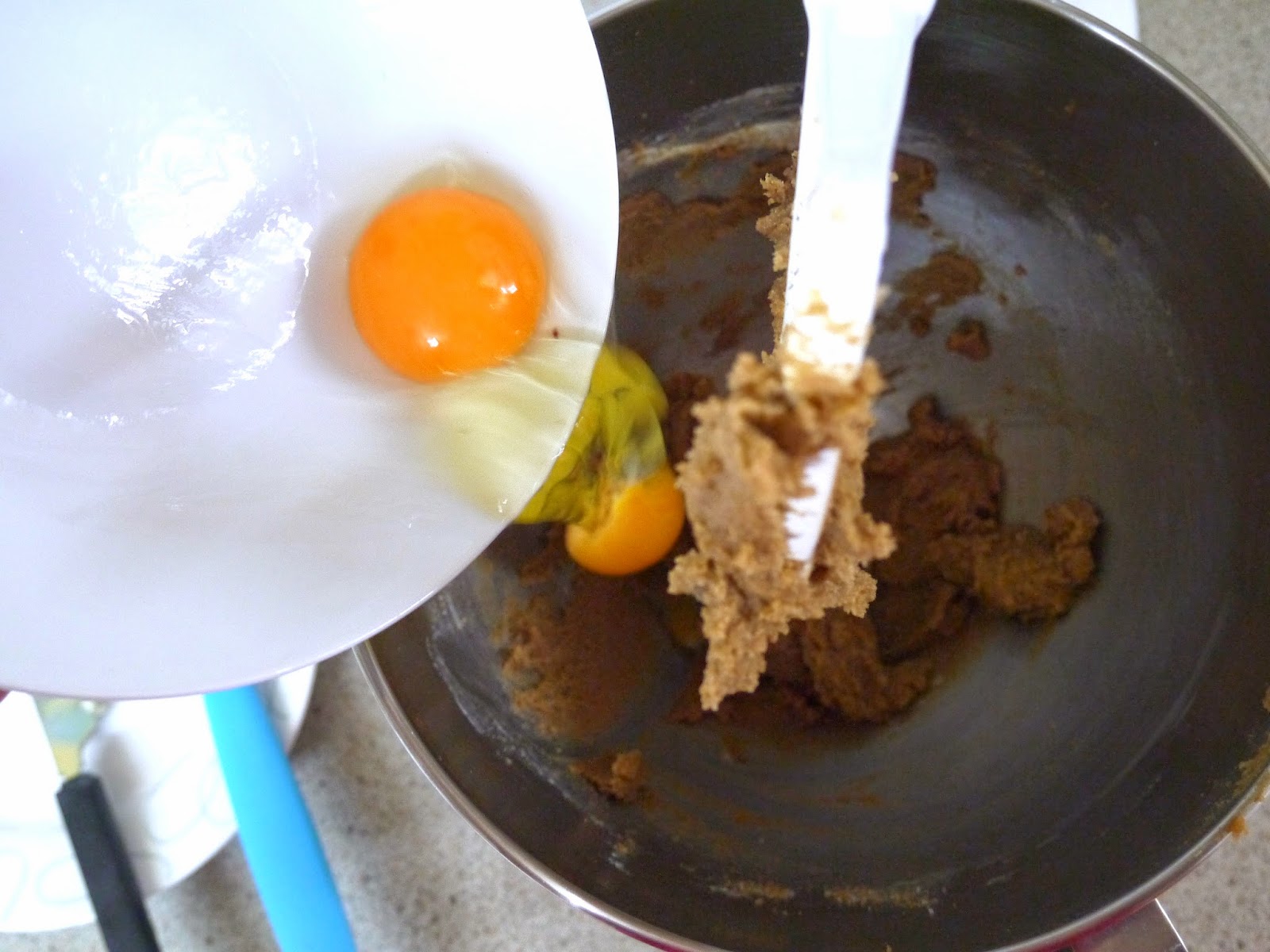 This Muslim Girl Bakes: The Chocolate Cake.