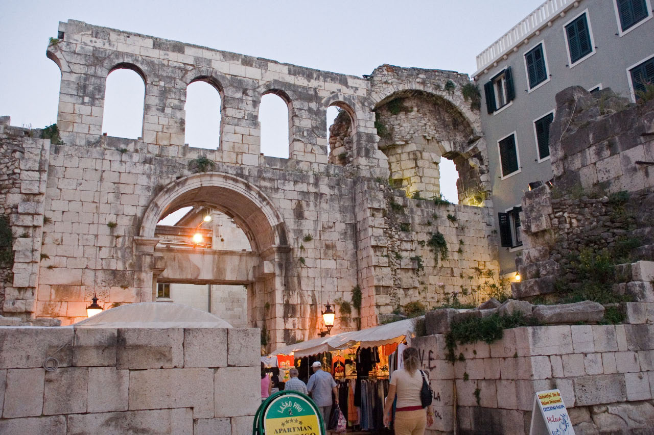 Viajero Turismo: Visita la hermosa ciudad de Split en Croacia