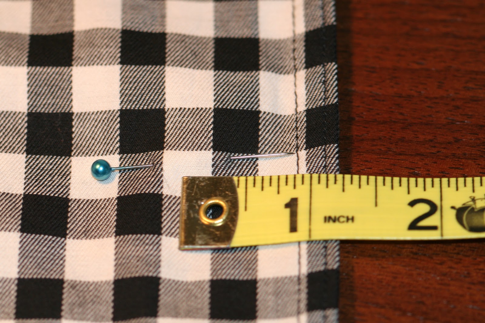 Fashion for Sanity: Tutorial: Taking in Side Seams