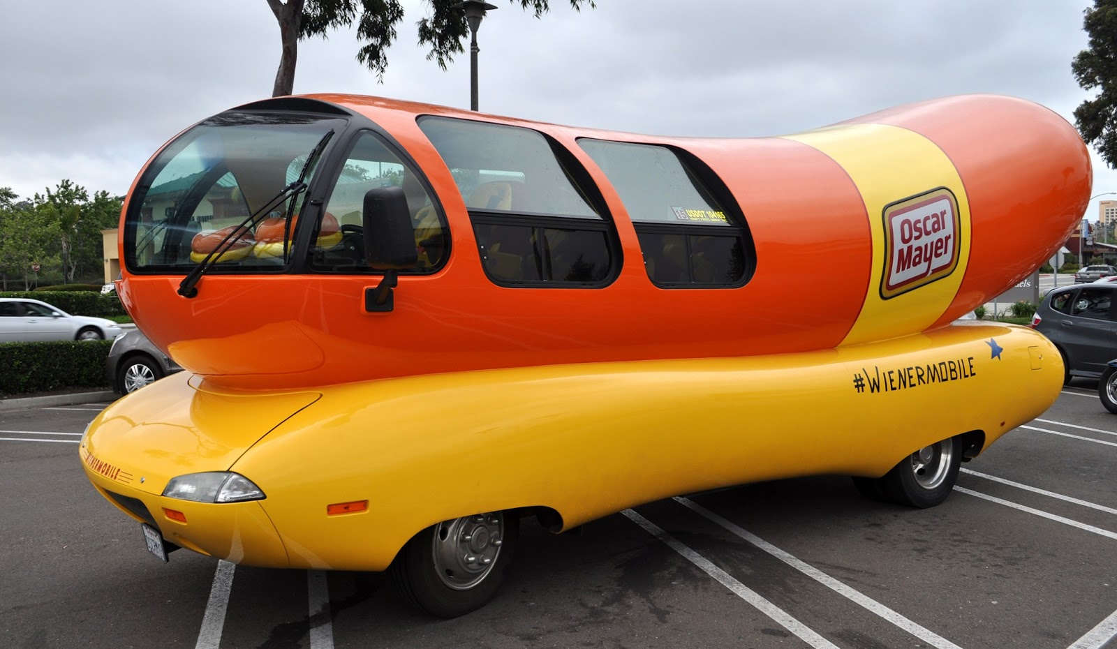Just A Car Guy: First time I've ever seen the Oscar Mayer Weinermobile ...