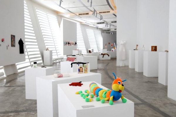 85eyE: The Museum of Broken Relationships