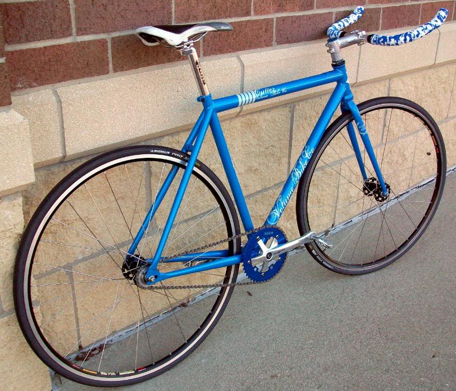.: BLUE FIXIE