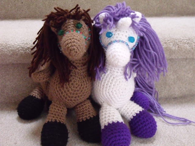 Clever, Crafty, Cookin' Mama: Adorable Horse Purse (pattern)