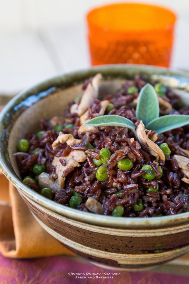 Sautèed Red Rice with Peas and Chicken
