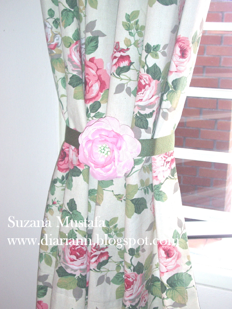 Suzana Mustafa: IKAT LANGSIR BUNGA REBEN