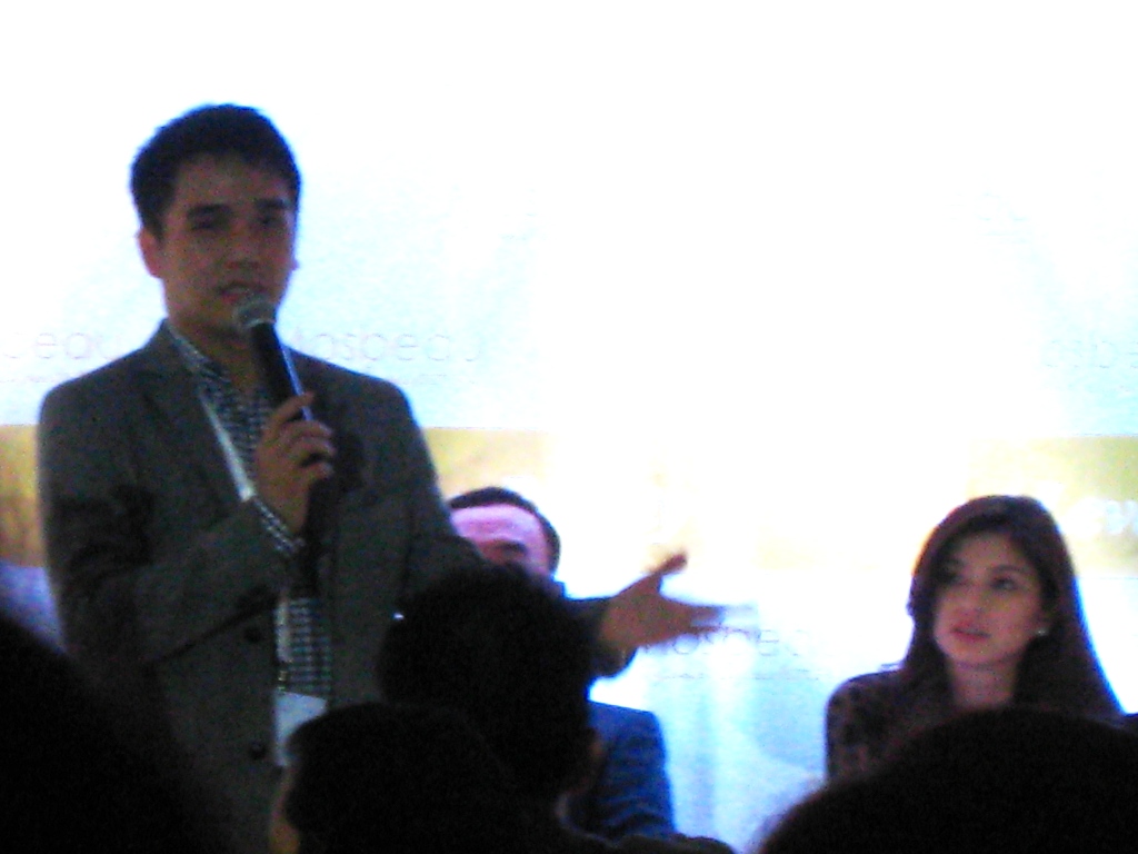 Anagon: Mosbeau-tiful affair with Angel Locsin :)