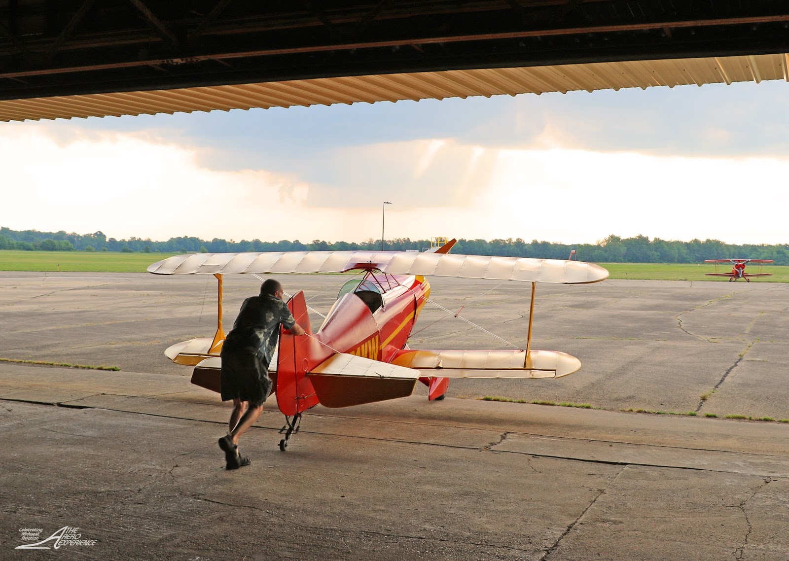 The Aero Experience: Precision Aerobatics Make the Grade at the Salem ...