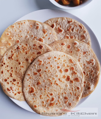 Soft Chapatis - Shana's Kitchen