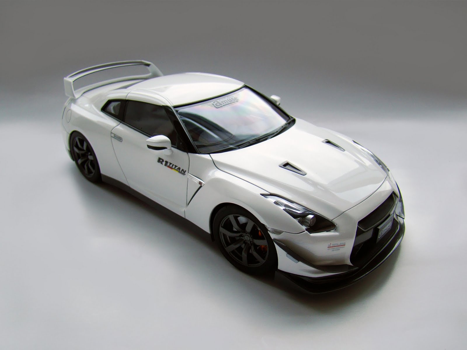 ABSOLUTModeling: Amuse GTR R35
