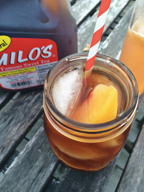 little bits: Peach Lemon Iced Tea with Milo's