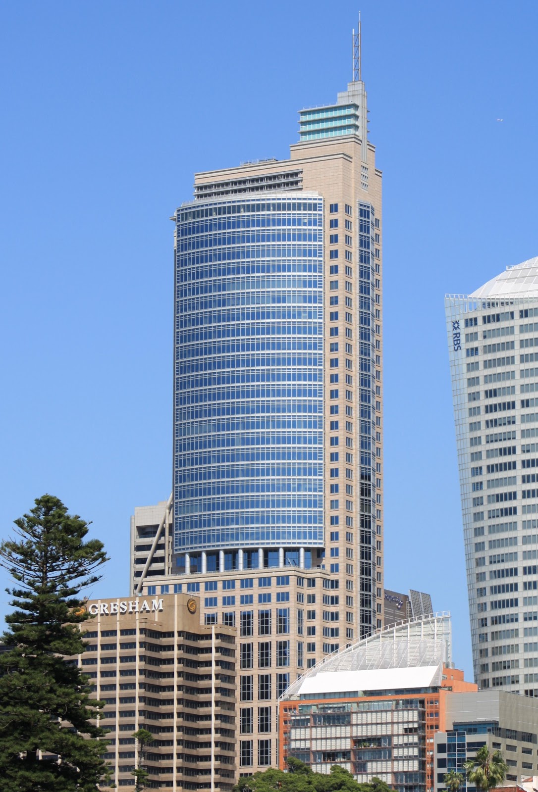 Fab Sydney Flashbacks: 1988: The Bond Building (Chifley Tower) is unveiled
