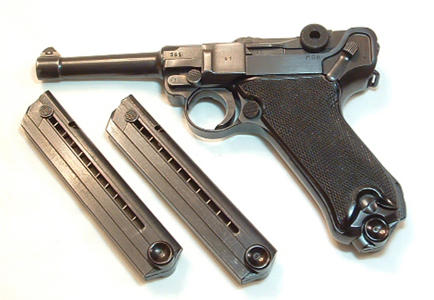 AMO DEL CASTILLO: Curiosidades: La pistola Luger