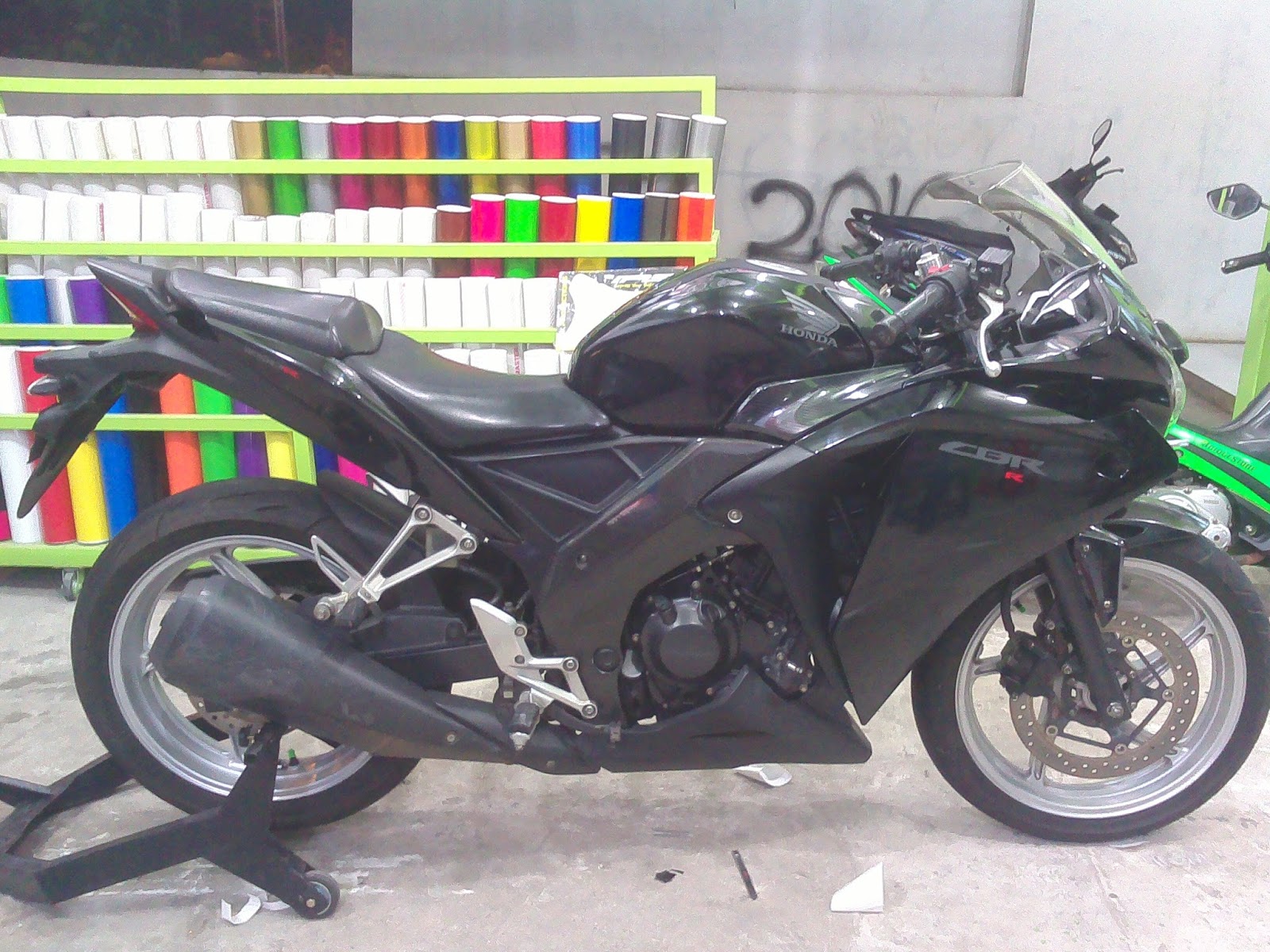 GD1 Goday Sticker - Wraps Modified: Wrapping full CBR 250, Oracal 651 ...
