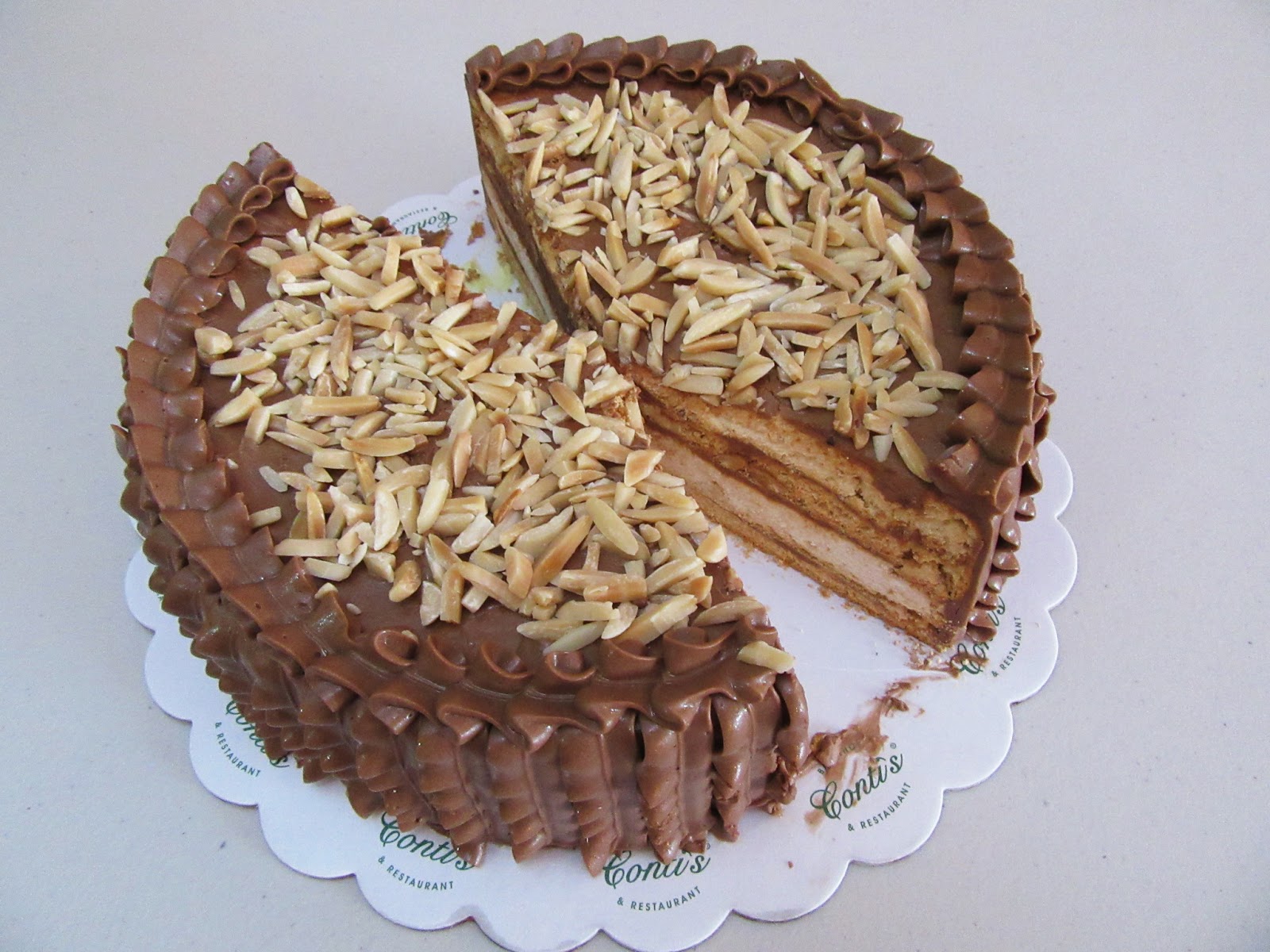 Lutong Cavite : Kumia Cakes and Pastries