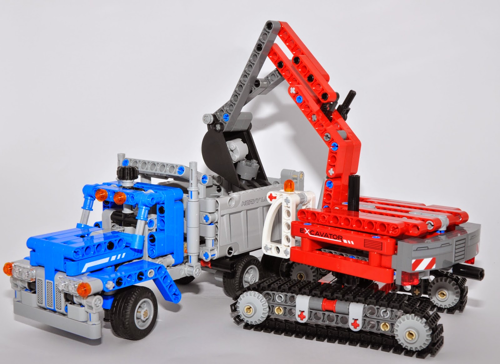Oz Brick Nation: LEGO TECHNIC 42023: Construction Crew Review