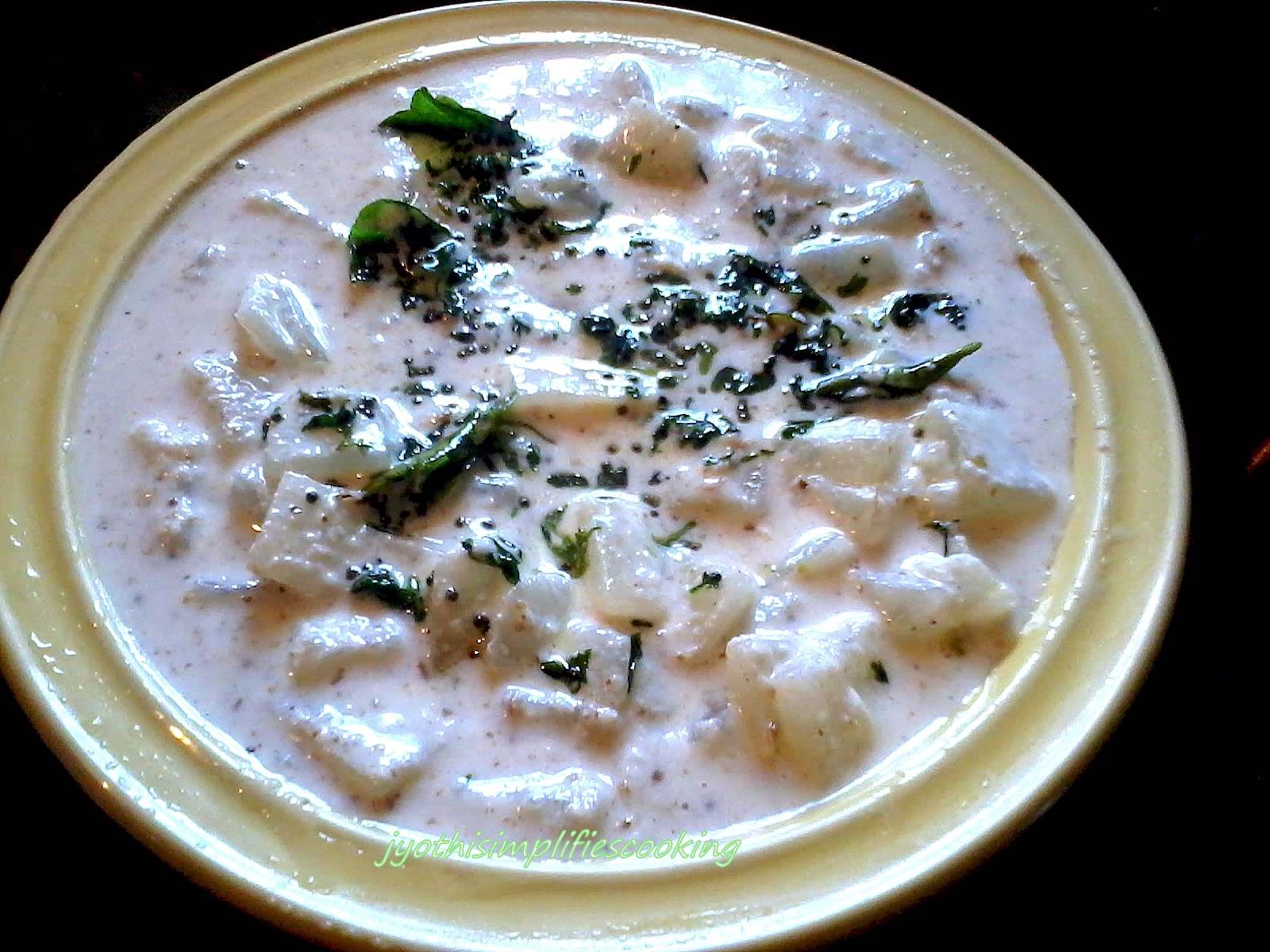 BOODU KUMBALA PACHCHADI/ ASH GOURD RAITHA