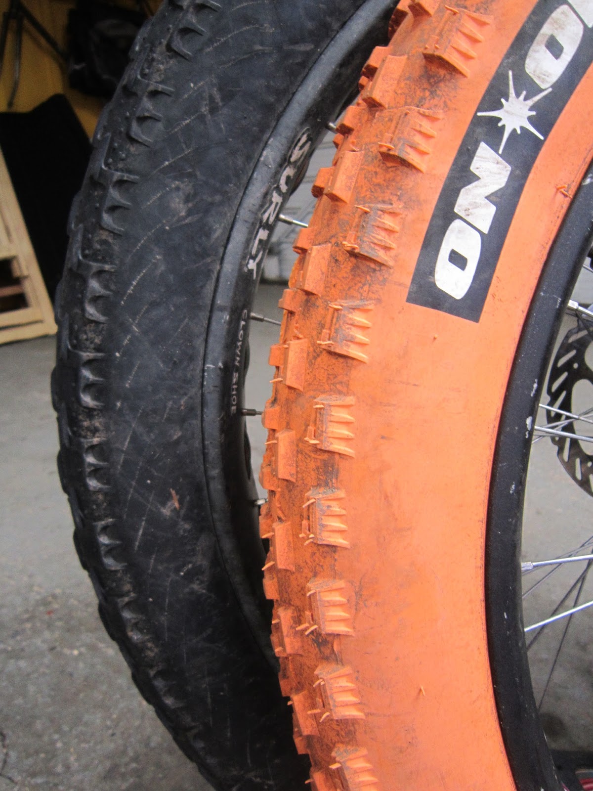 coastrider: Tyre experiment on the Surly Moonlander Pt1 of 2
