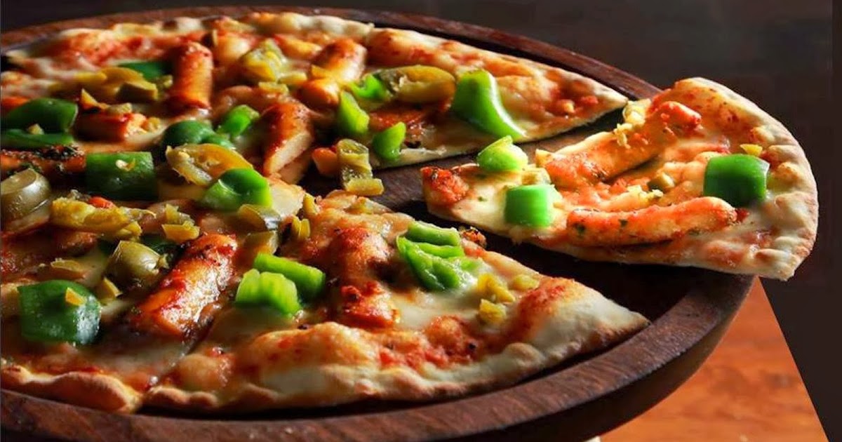 Tri colour pizza at Pizzeria Rossa, HKV | Lettuce Review