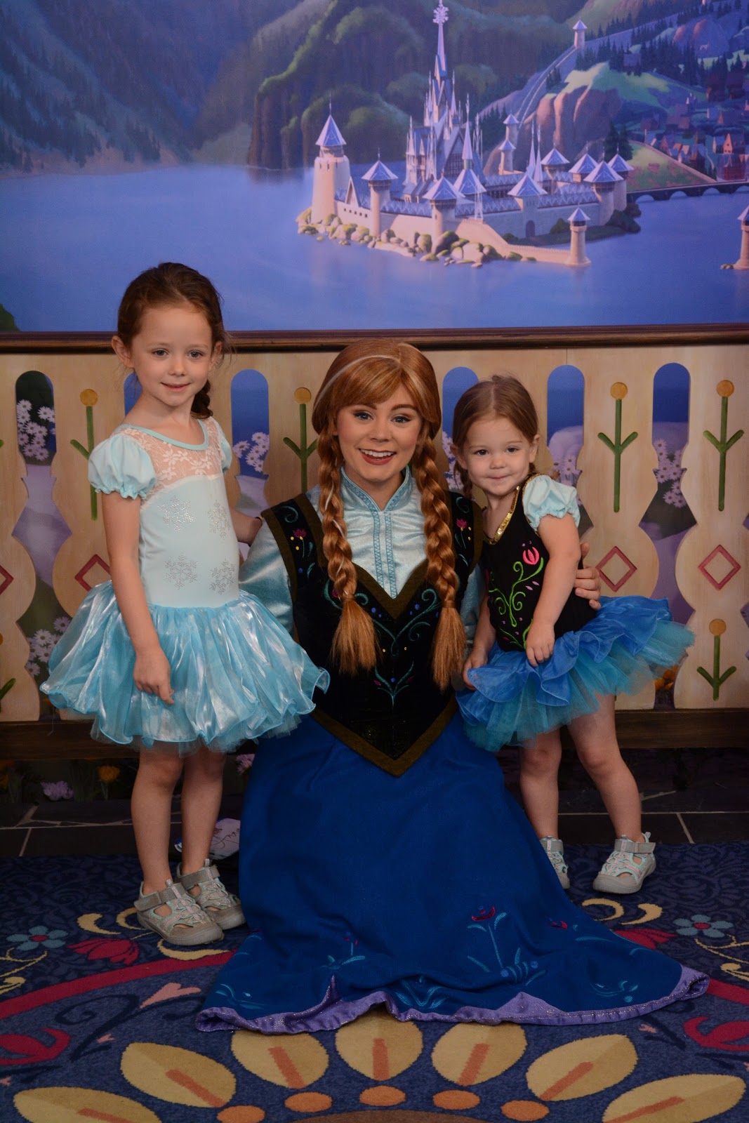 Disney: Epcot - This Unfamiliar Road